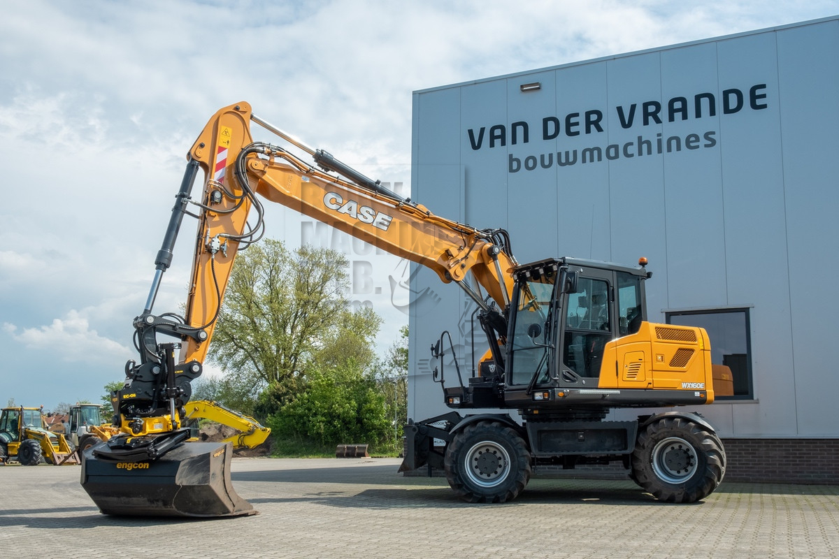 Terug van weggeweest : BouwmachineWeb.com - alle nieuws op 1 plek