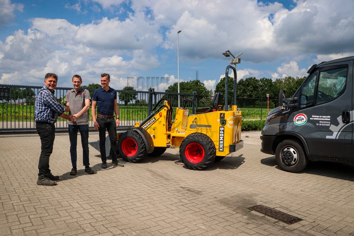 Twee nieuwe Nederlandse dealers voor Knikmops : BouwmachineWeb.com ...