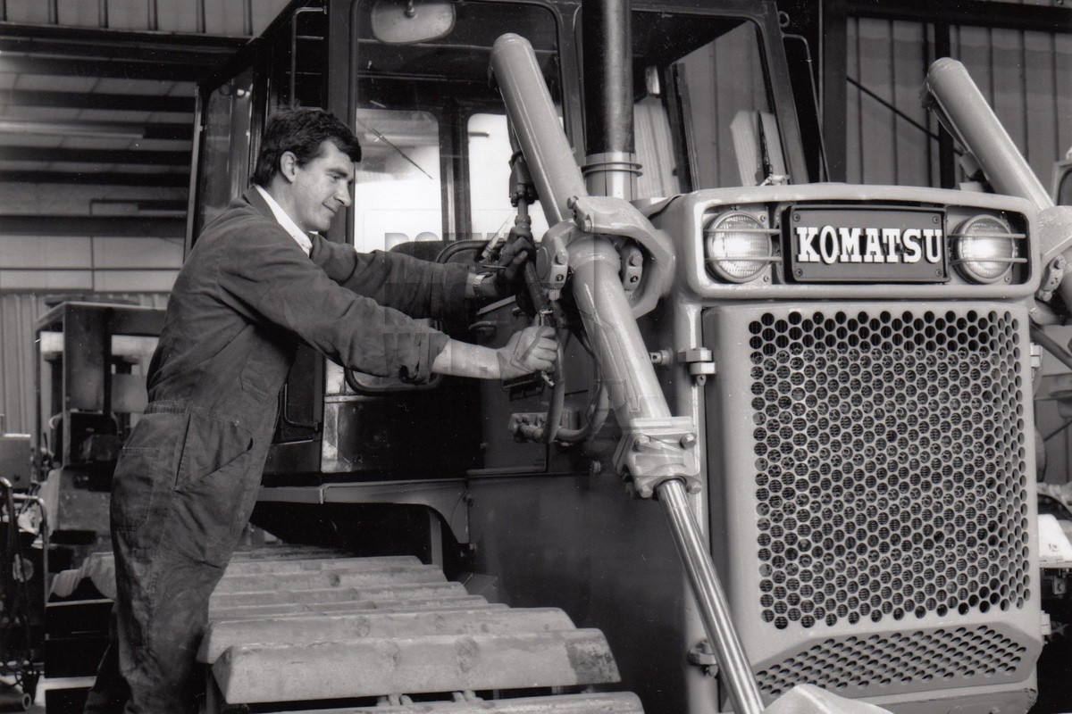 Servicemonteur Wim Smits, 50 jaar in dienst bij Verhoeven ...