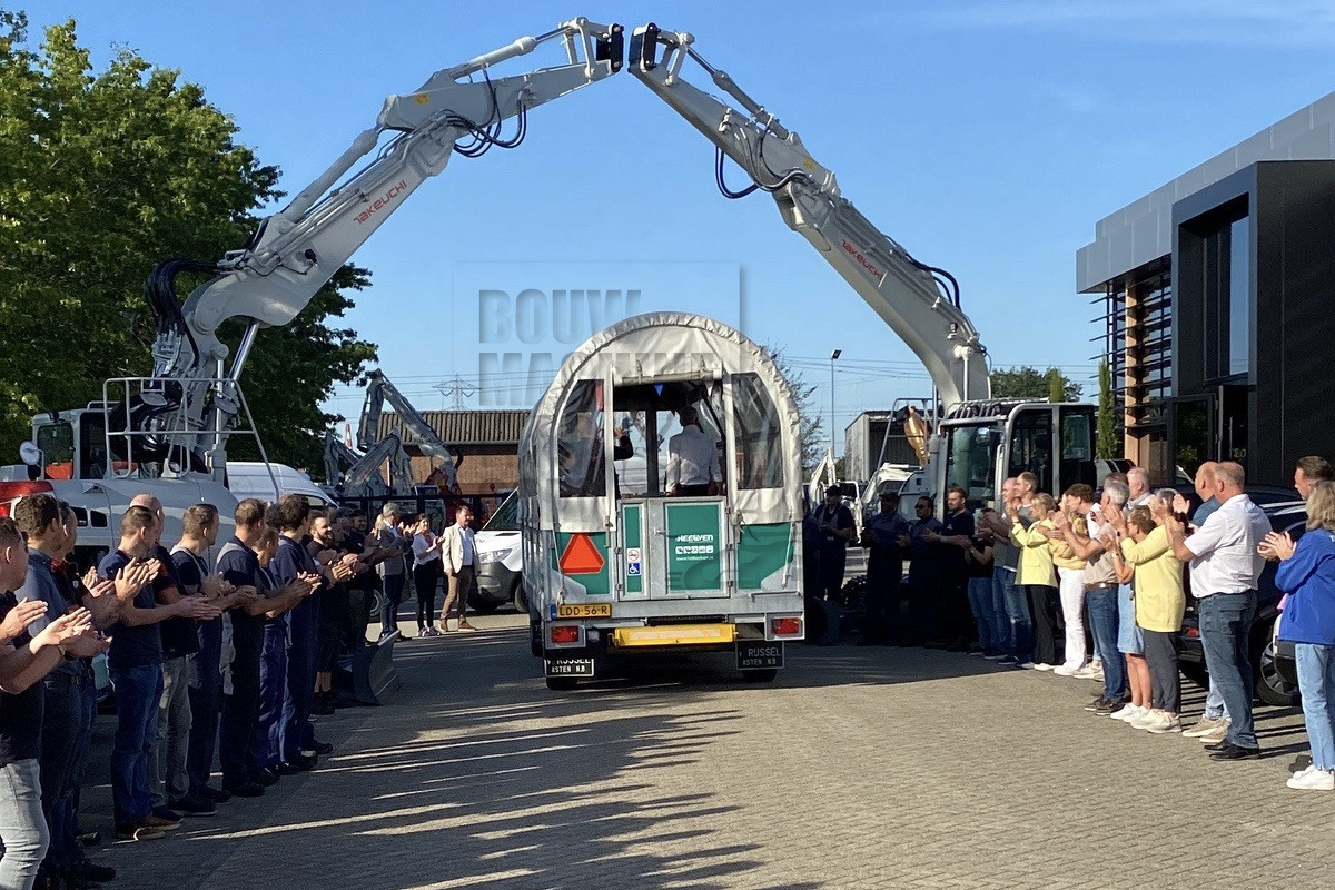 Servicemonteur Wim Smits, 50 jaar in dienst bij Verhoeven ...