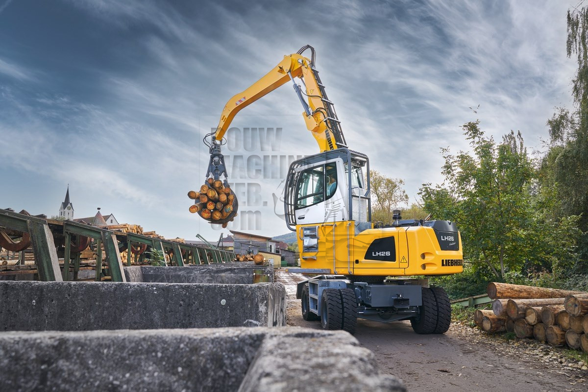 Liebherr presenteert nieuwe LH 26 M Timber : BouwmachineWeb.com - alle ...