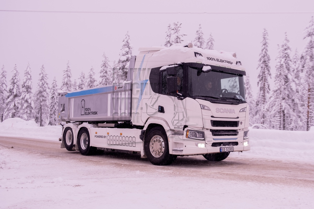 Scania Winter Drive 2023 : BouwmachineWeb.com - alle nieuws op 1 plek