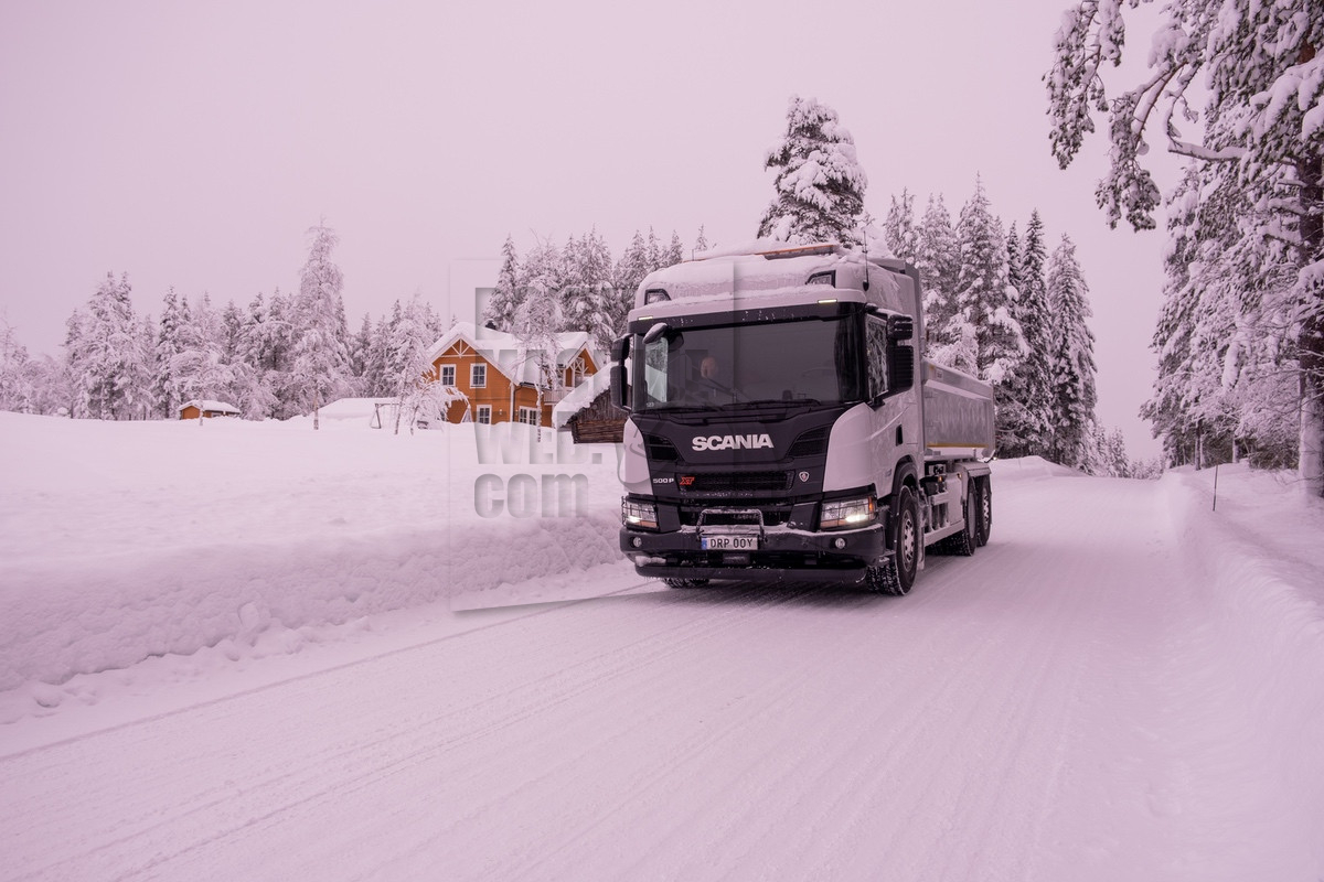 Scania Winter Drive 2023 : BouwmachineWeb.com - alle nieuws op 1 plek